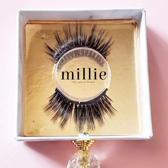 Millie Cosmetics | Makeup | Magnetic Eyelashes Scandalous | Poshmark